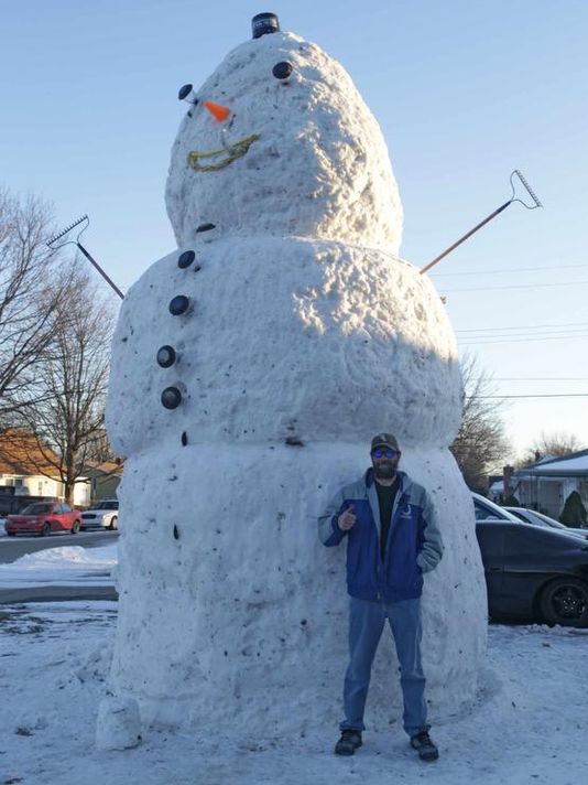 Giant snowman has emotional backstory for Ind. brothers | wusa9.com