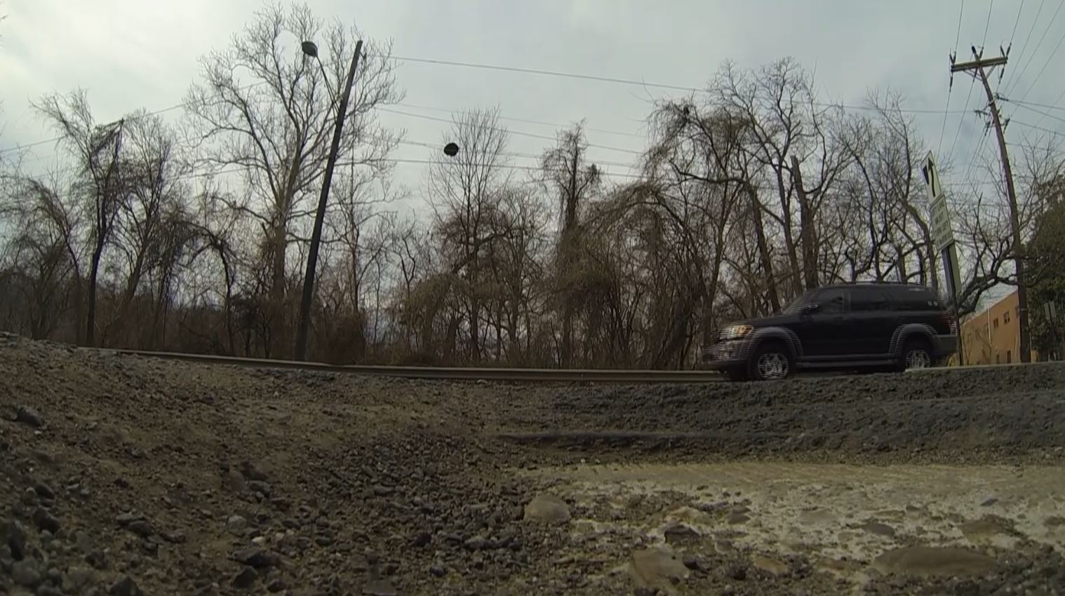 Thursday Pothole Alert: Foxhall Road | wusa9.com