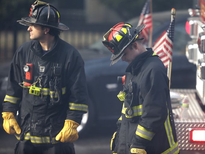 Two Boston firefighters die battling 9-alarm blaze | wusa9.com