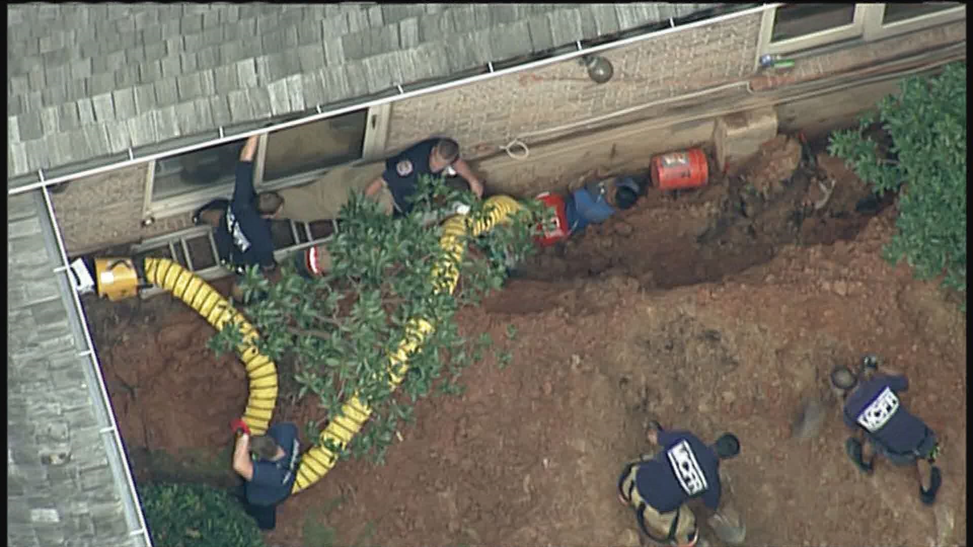 2 Md. workers rescued after trench collapse | wusa9.com