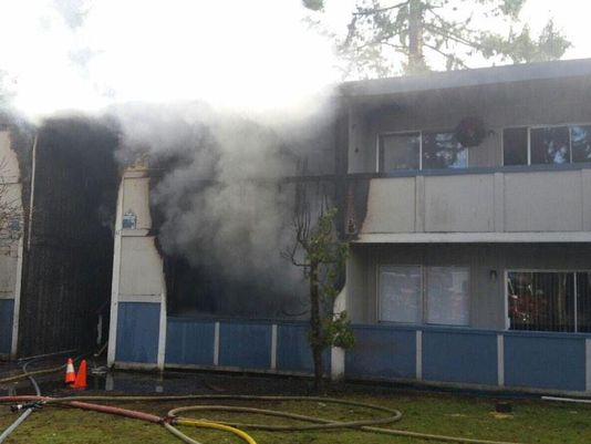Mom, baby jump from second story in apartment fire | wusa9.com