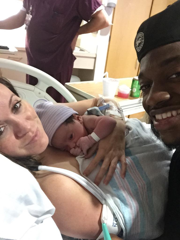 Redskins RGIII welcomes baby girl, Reese Ann | wusa9.com