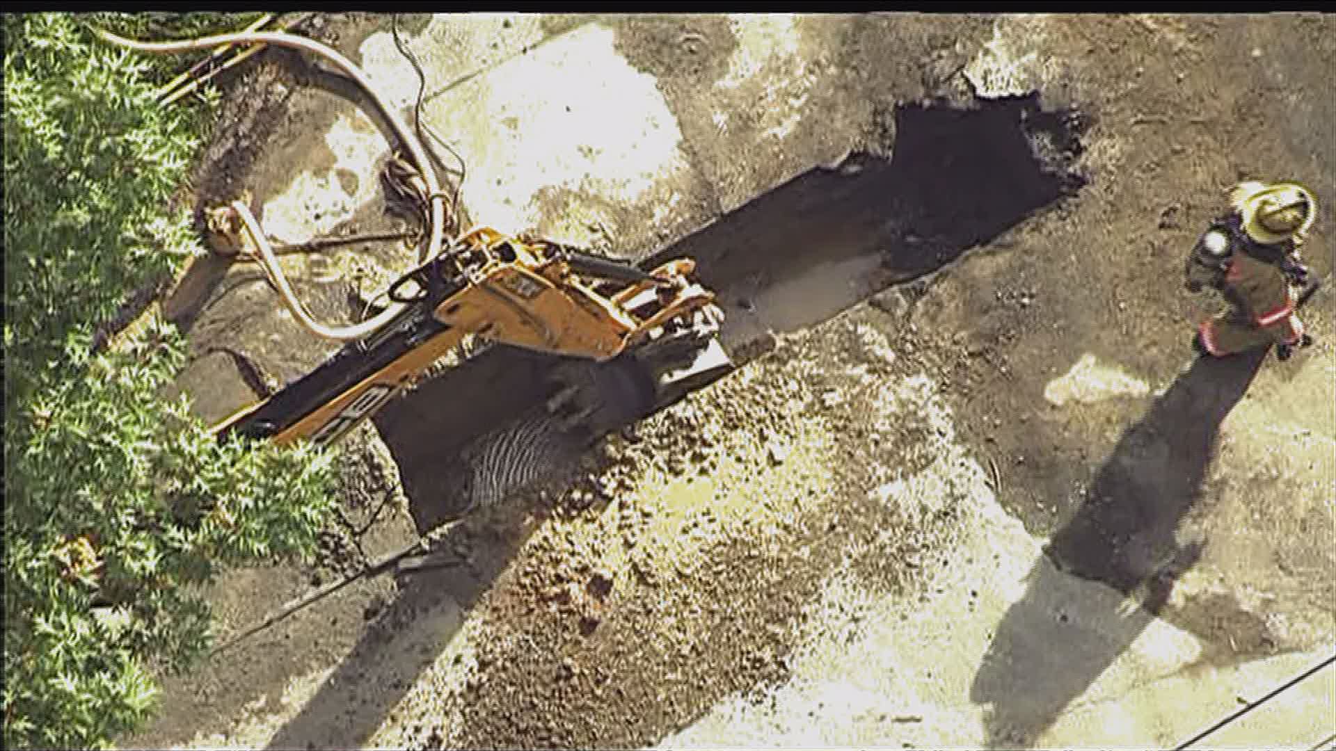 Backhoe hits gas line in Wheaton | wusa9.com