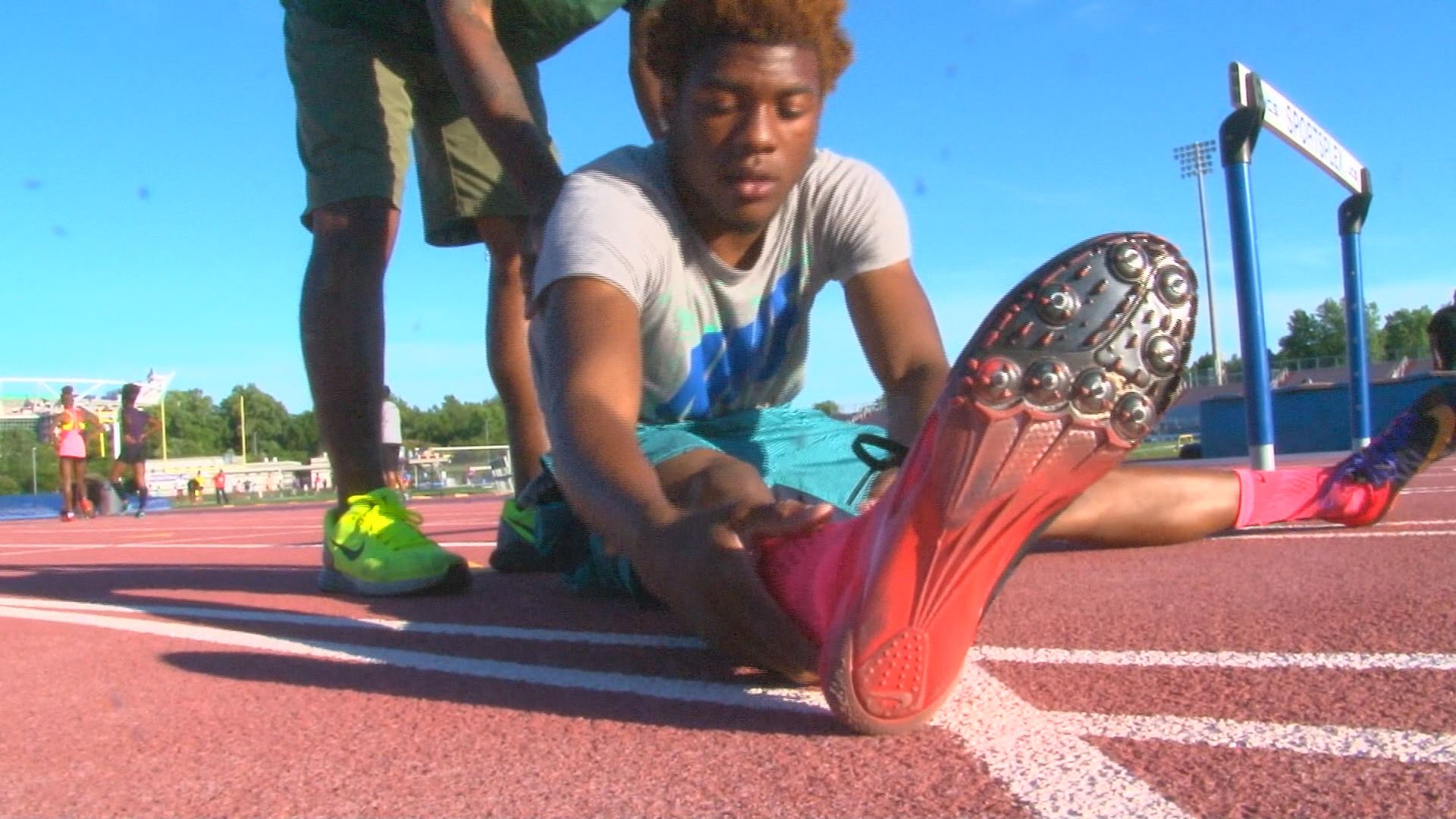 Bowie track star signs with Baylor University | wusa9.com