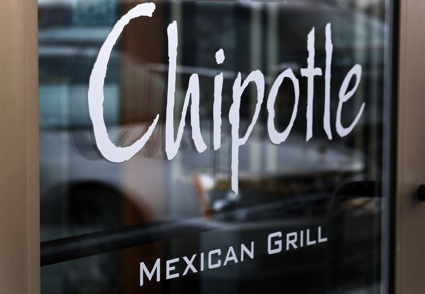 30 Boston College students get sick after eating at Chipotle | wusa9.com