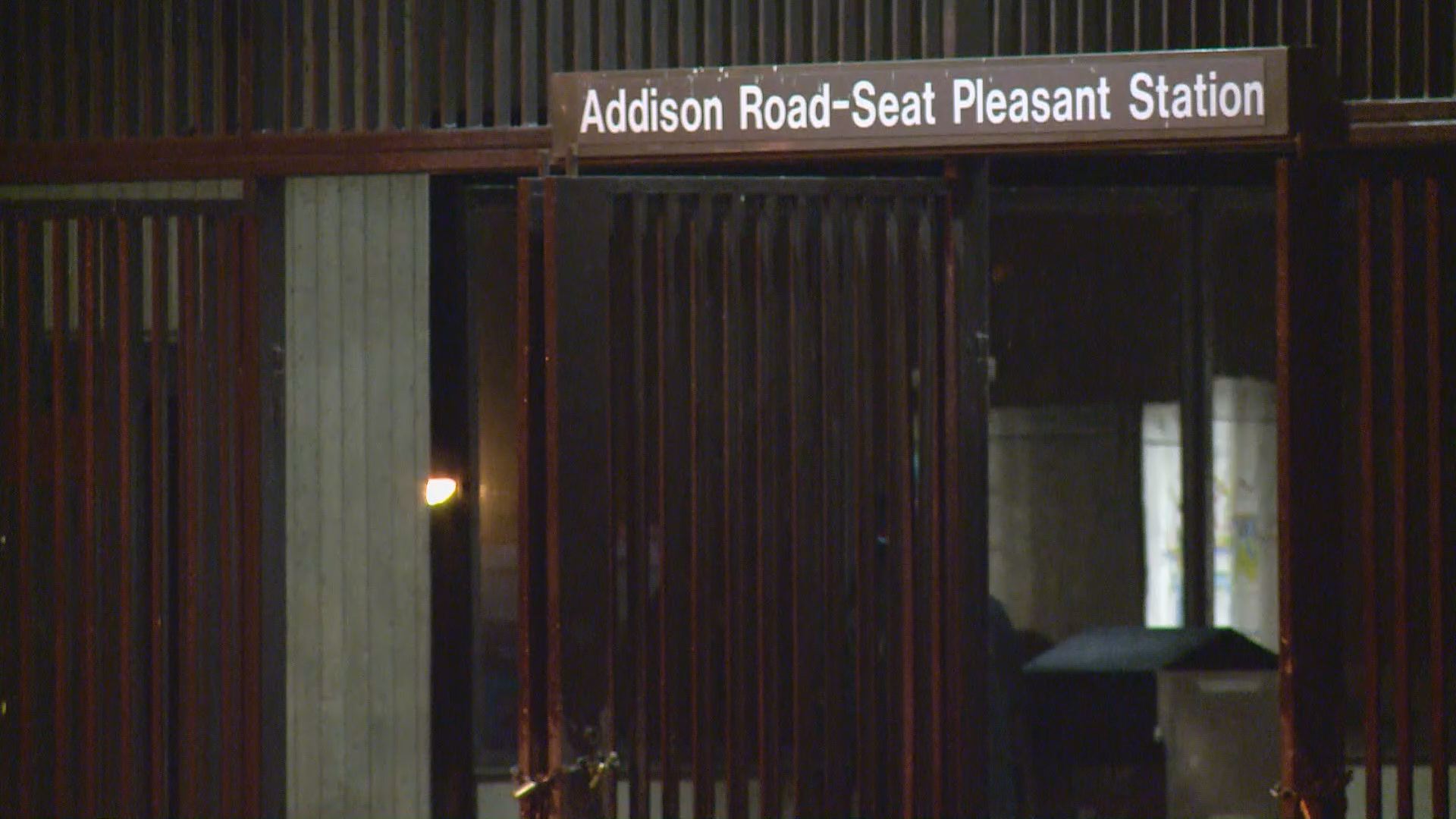 Fire on Metro train believed to have been intentionally set | wusa9.com