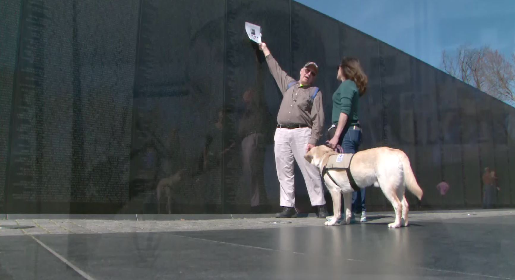 Salute to Service: Bunce visits Vietnam Wall | wusa9.com
