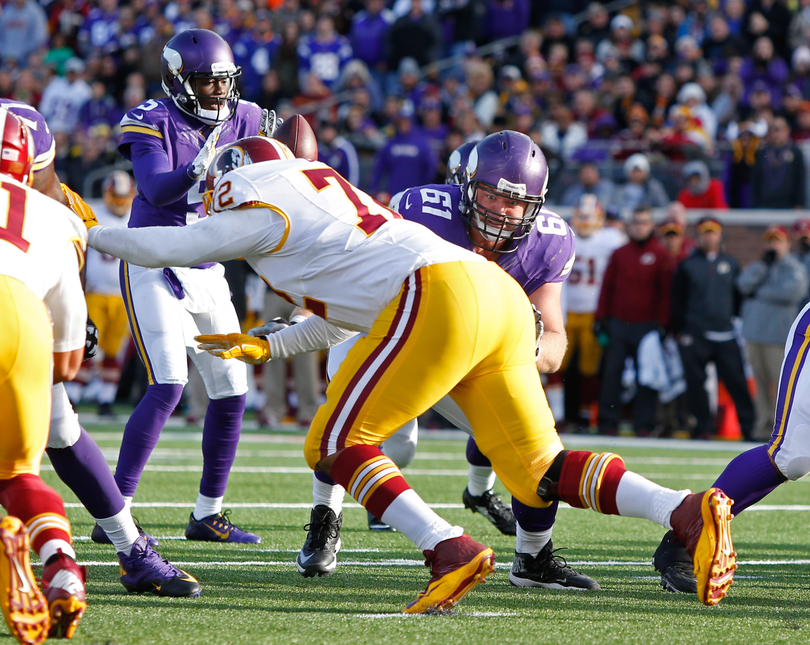 Defensive end Stephen Bowen retires after ten NFL seasons | wusa9.com