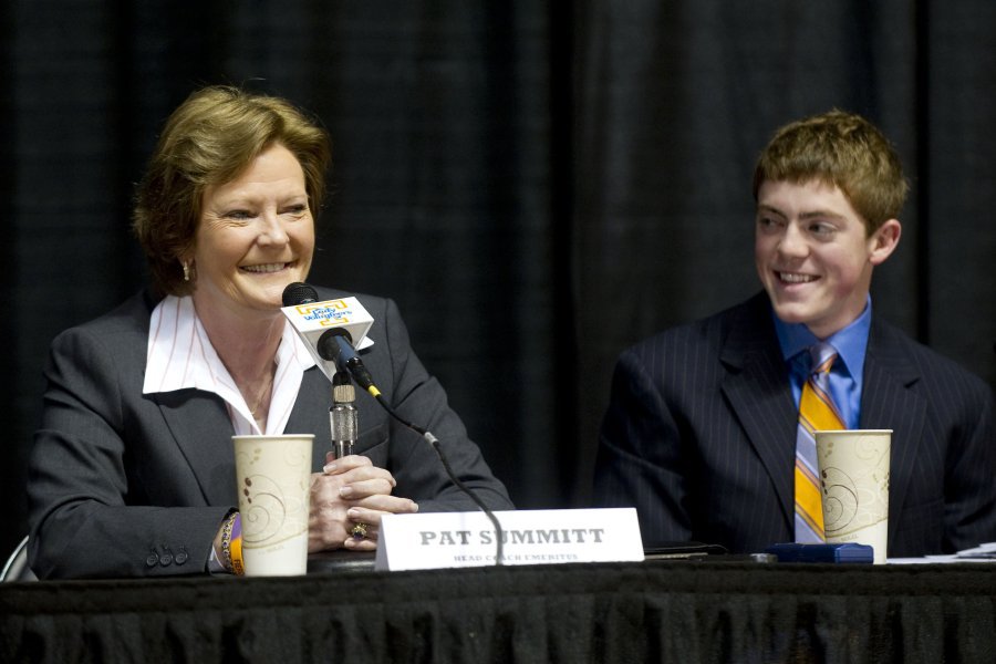 Pat Summitt leaves all ‘tangible personal property' to son Tyler in ...
