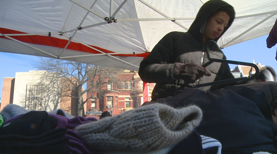 Teenager holds annual coat drive to help D.C. homeless | wusa9.com