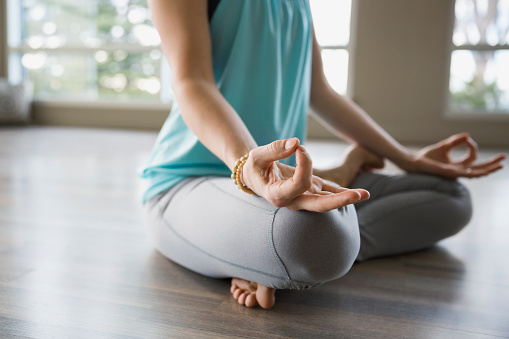 5 meditation techniques you can do at your desk | wusa9.com
