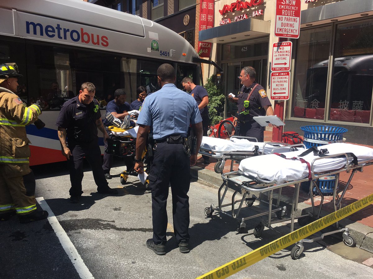 7 injured after crash involving Metrobus in DC | wusa9.com